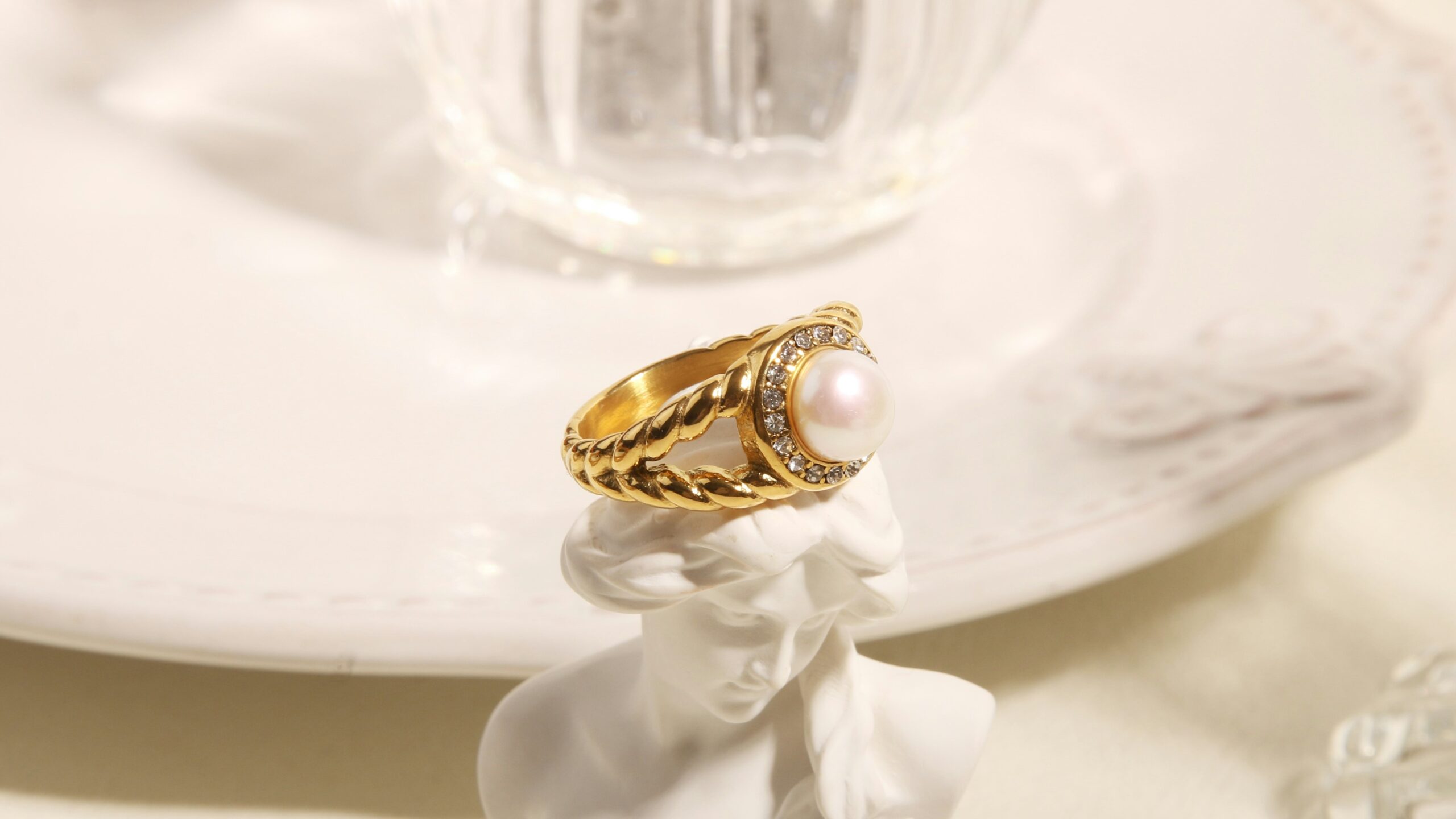 母から娘へ贈る一生モノのジュエリー。成人祝い・結婚祝いに | ジュエリーの総合情報サイト【Jewelry Town】